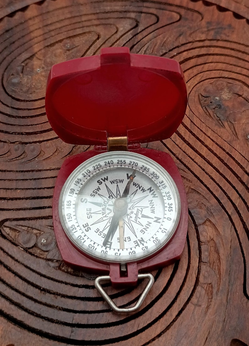 Taylor Gydeway Case Compass, Maroon. Vintage, Made in the U.S.A. - Etsy