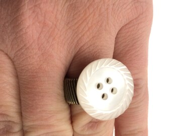 Handmade Vintage Button Jewelry Necklaces by buttonsoupjewelry