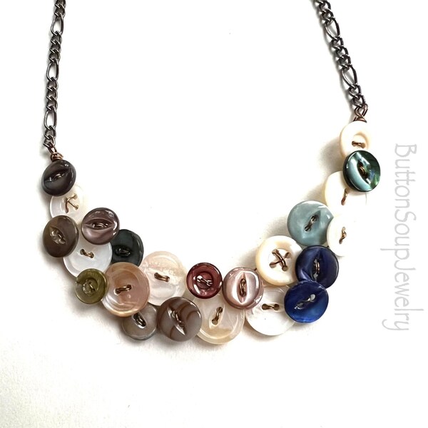 Buttons Necklace - Etsy