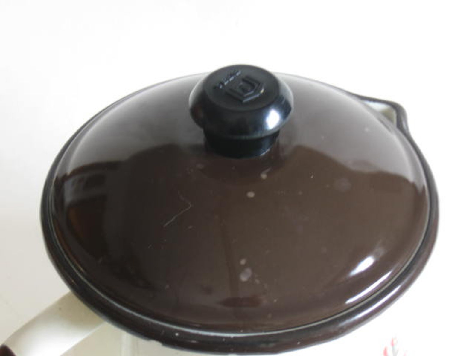 Vintage Enamelware Spouted Pot With Lid - Etsy