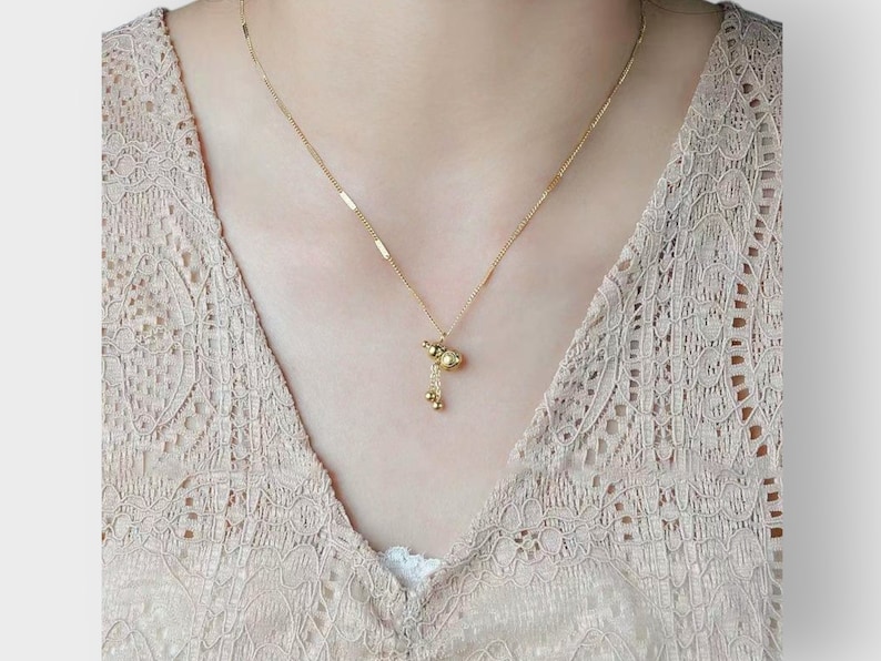 Korean Style Titanium Steel Gourd Pendant Necklace Elegant Collarbone ...