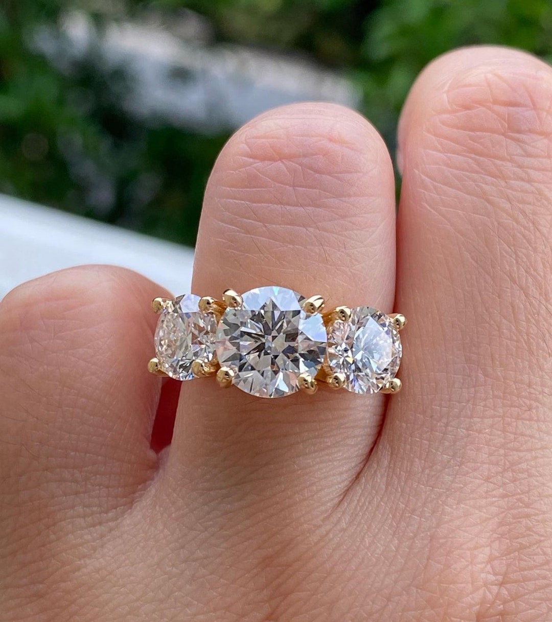 A 3 STONE DIAMOND RING Engagement Ring Classic Elegance, Stunning 3 ...