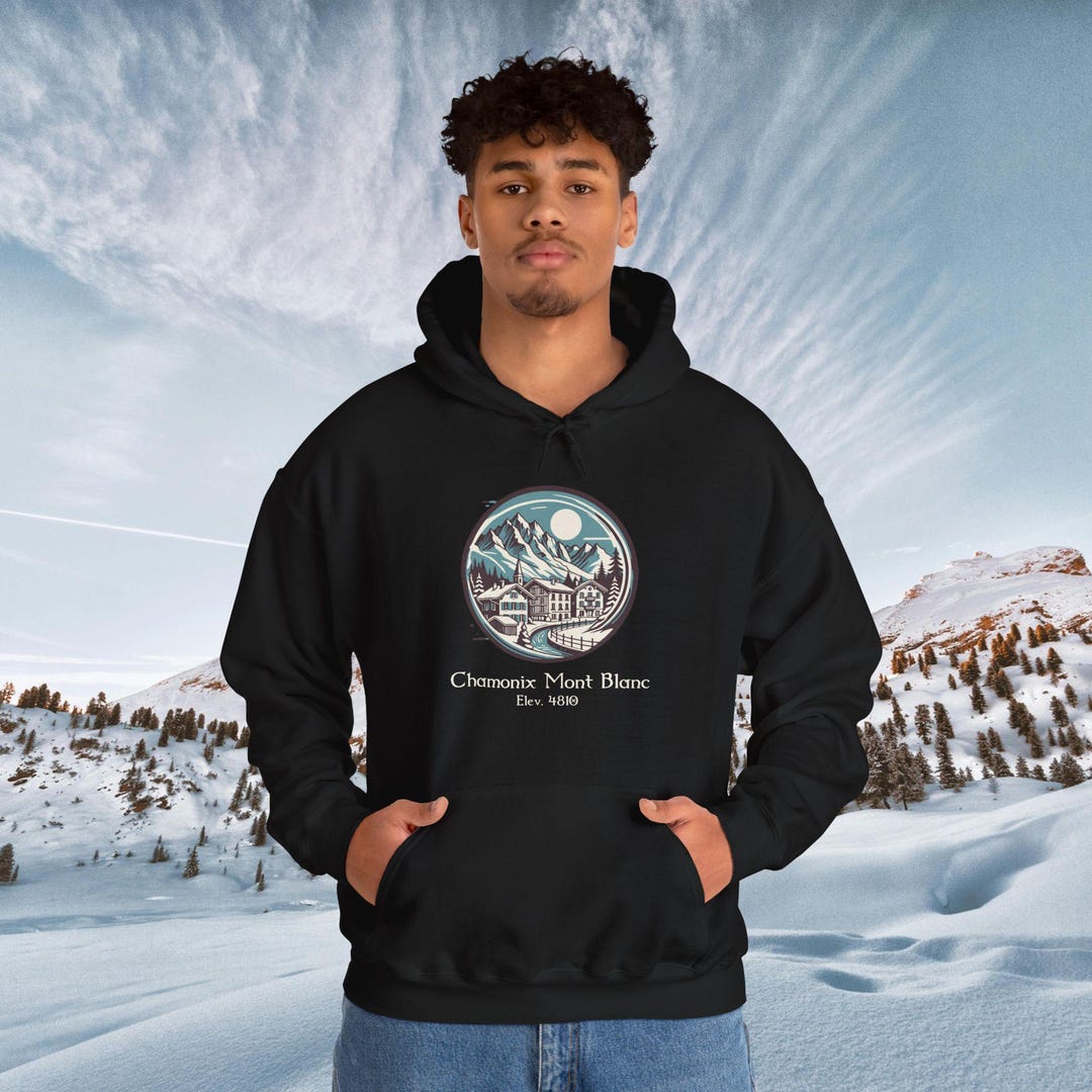 Chamonix Mont Blanc Sweatshirt - Fantastic Gift for Skiers and ...