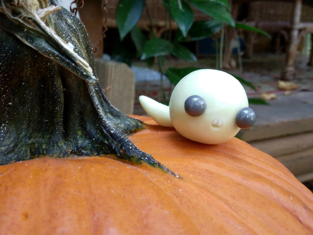 Cute Worm Figurine, Ghost Worm, Pet Worm, Halloween Worm, Worm With ...