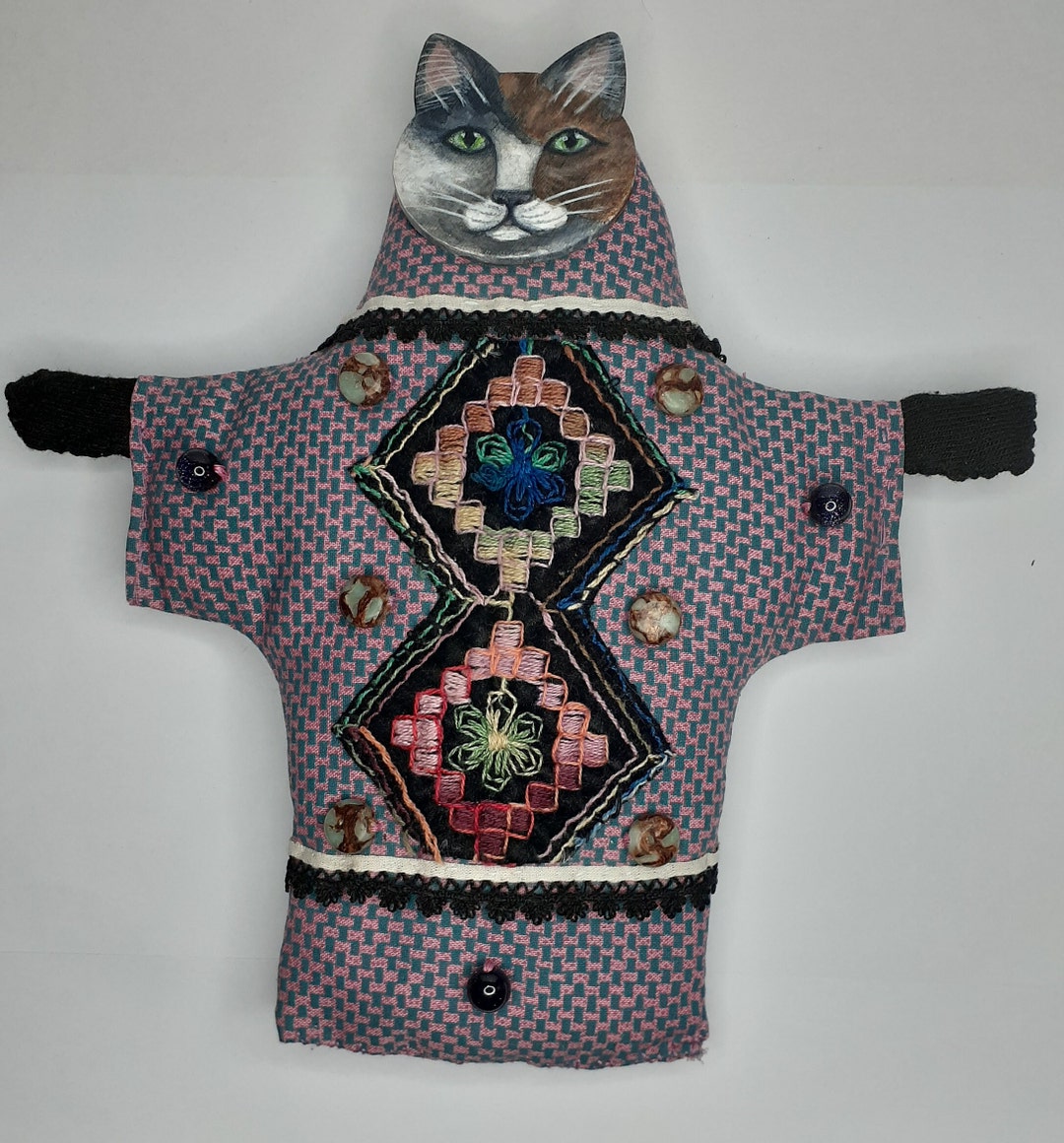 Calico Cat ~ Folk Art Cat Doll / Wall Hanging ~ Hand-stitched ~ Cloth ...