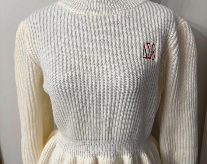 Delta Sigma Theta Sweater - Etsy