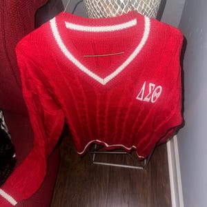 Delta Sigma Theta Sweater - Etsy