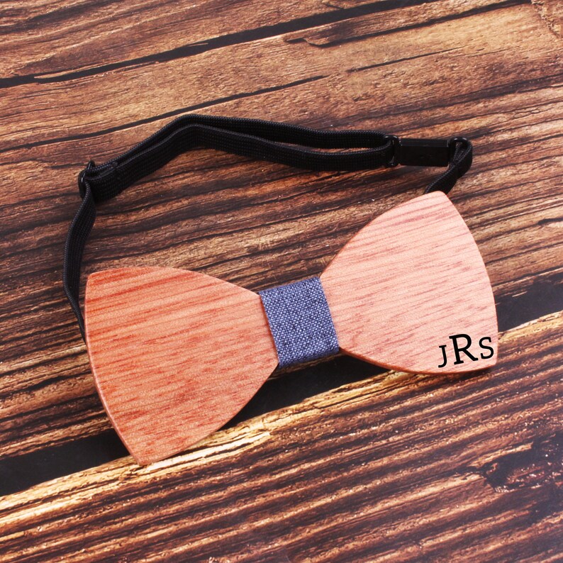 Personalized Wooden Bow Tie – Custom Monogram Groomsmen Gift - Etsy