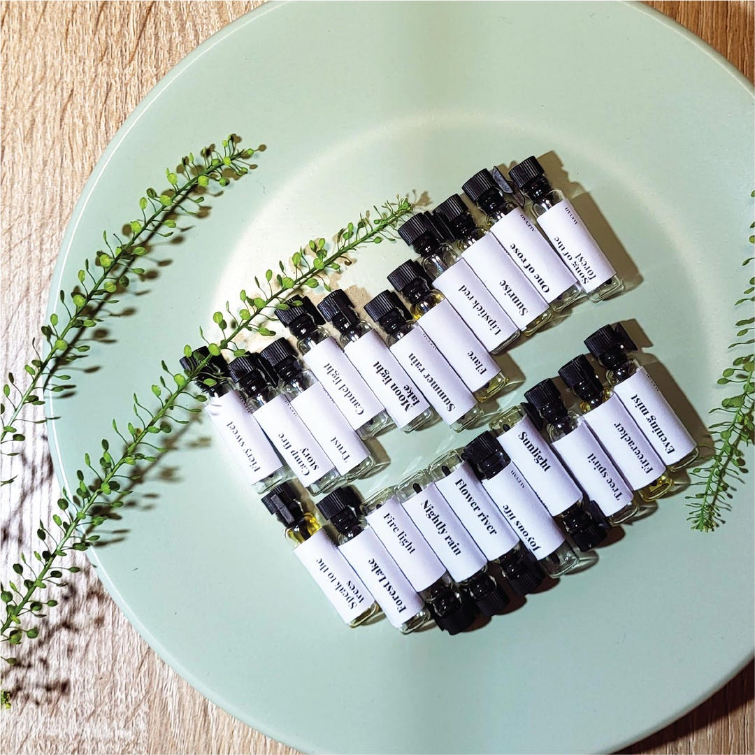 Small Perfume Sample 1ml Tester Fresh Floral Sent Light Forest Aroma ...