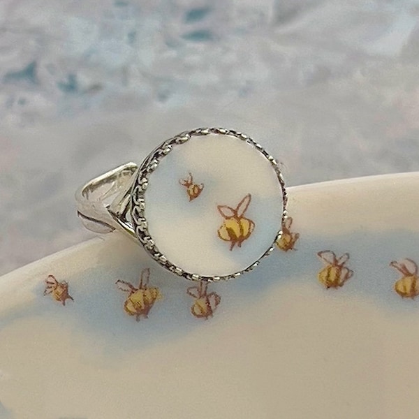 Bee Ring - Etsy