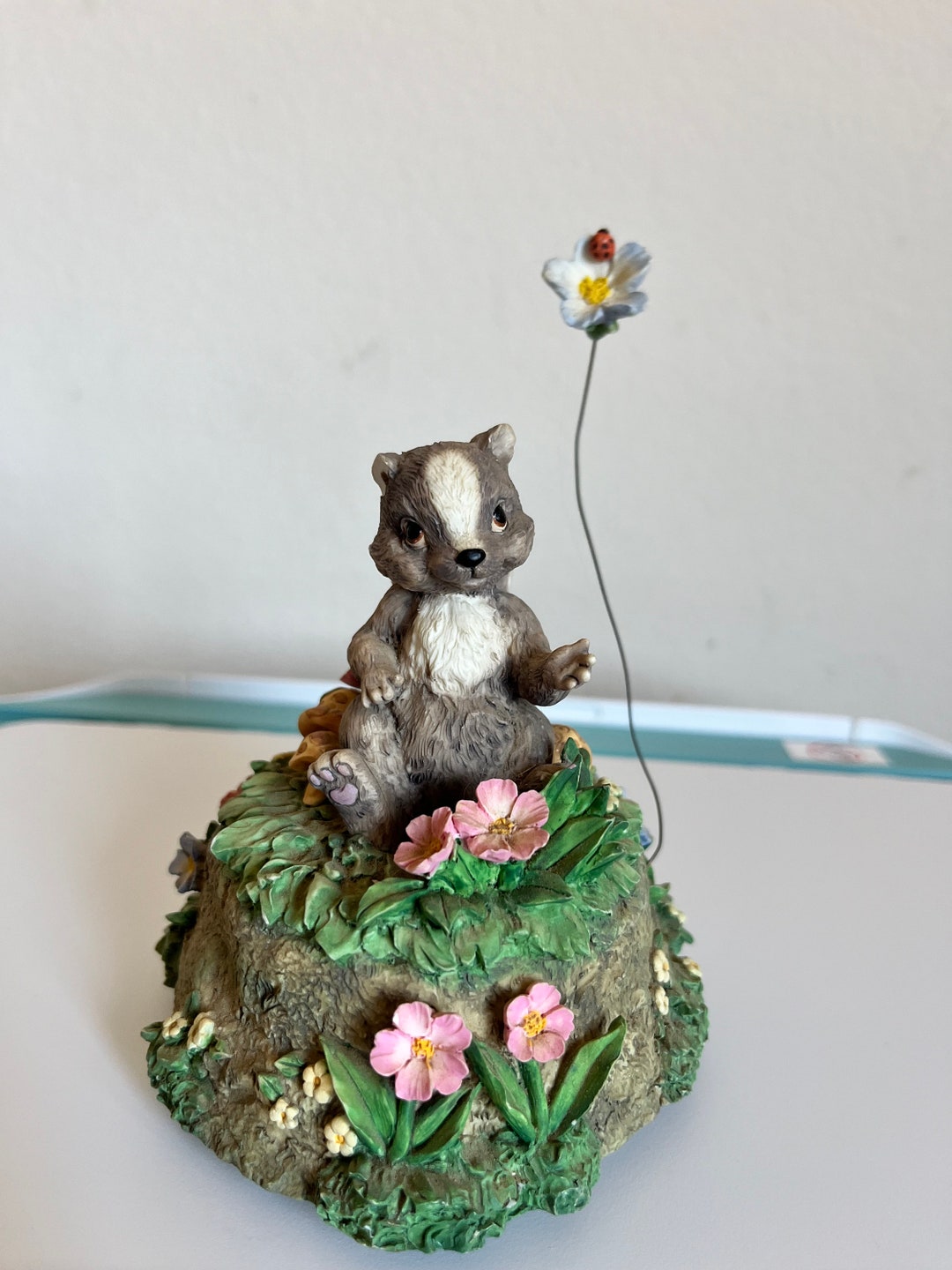 1992 San Francisco Music Box Company, Forest Friends Skunk Plays you've ...