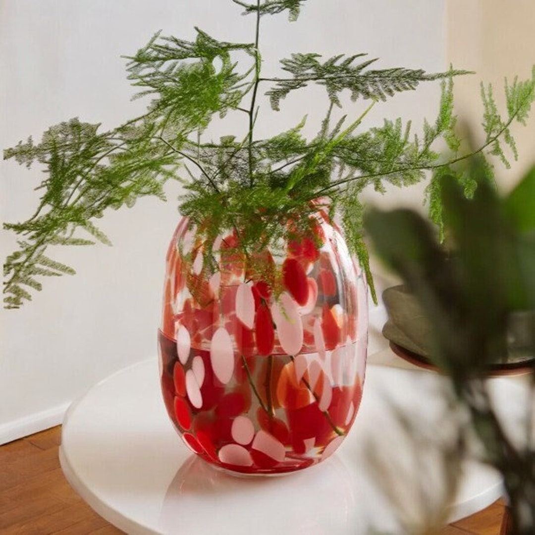 Red & White Spotted Glass Vase - Etsy