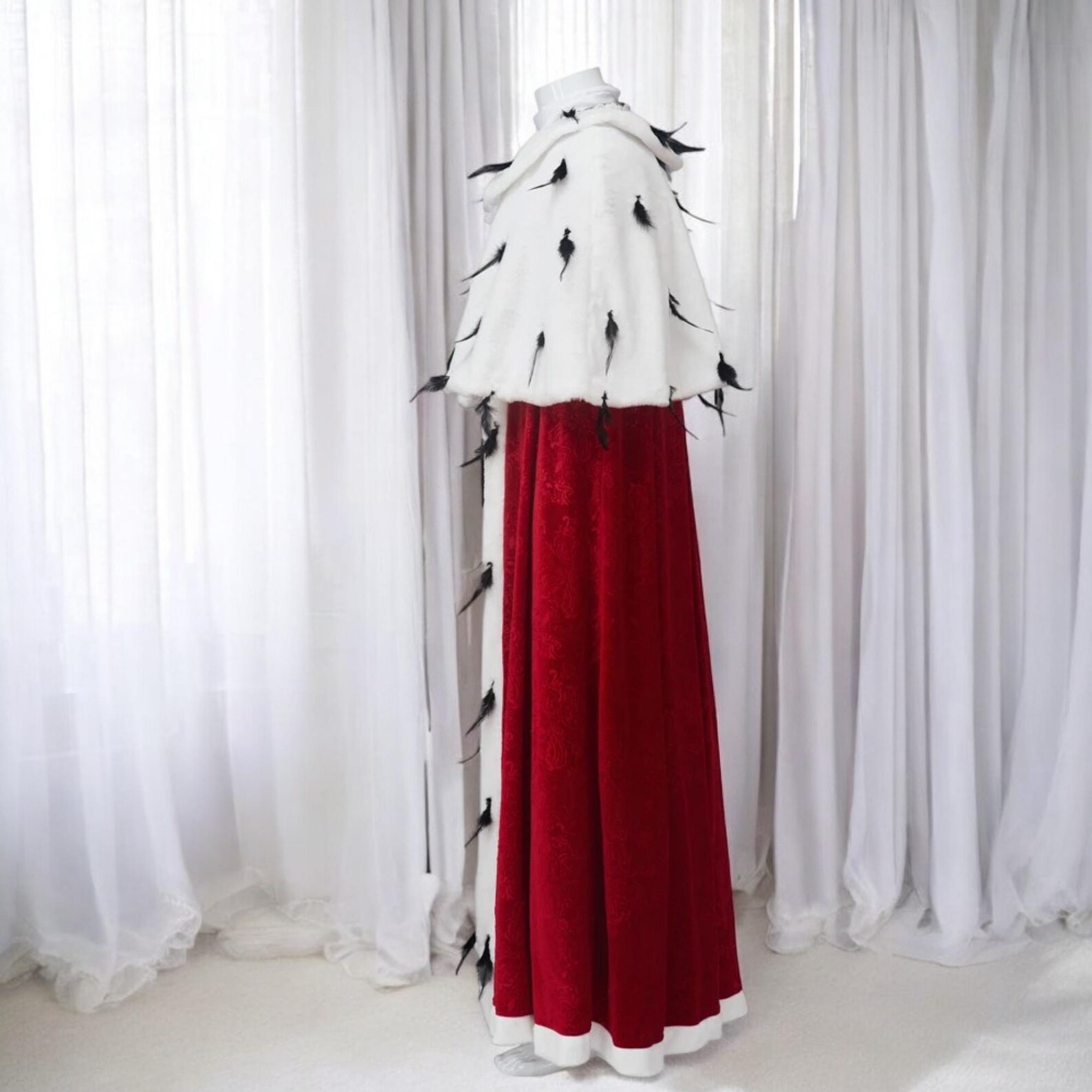 Majestic Royal Cloak for Men Perfect King and Cosplay Costume for ...