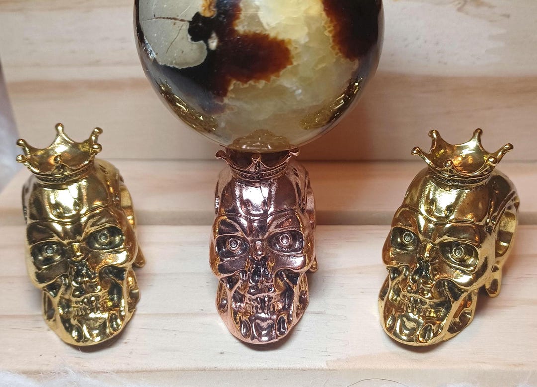 Metal Skull Sphere Holder (sphere Not Included) - Etsy
