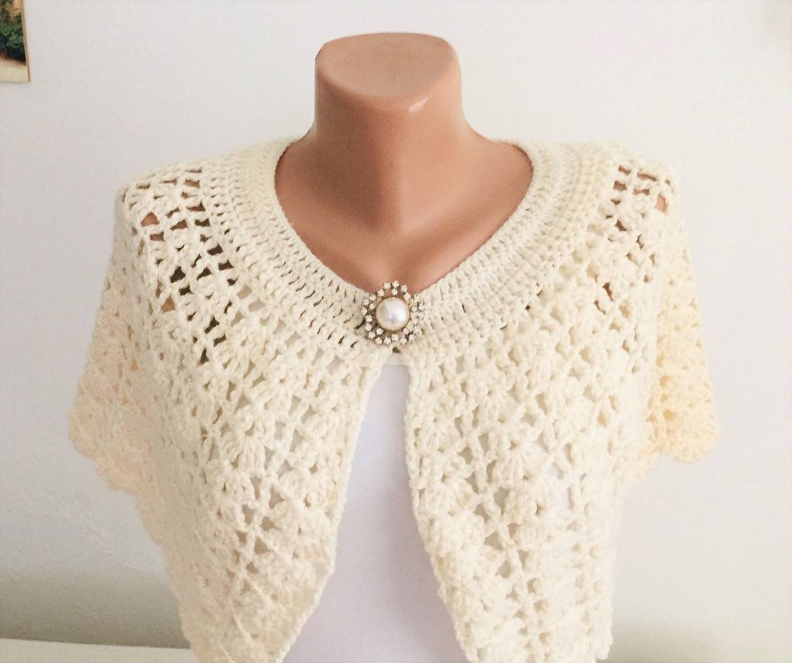 Ivory Bridal, Wedding Wrap Shawl, Crochetting Wrap, Cream Gown, Free ...