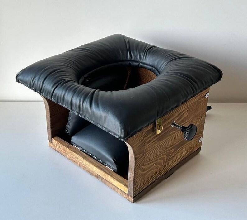 Smotherbox Queening Chair - Etsy