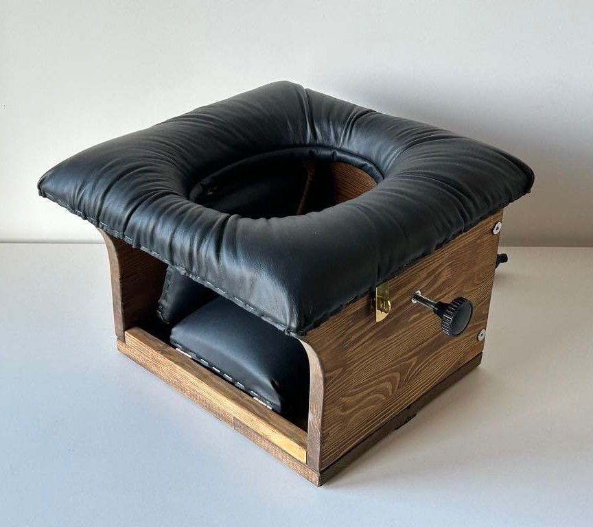 Smotherbox Queening Chair - Etsy