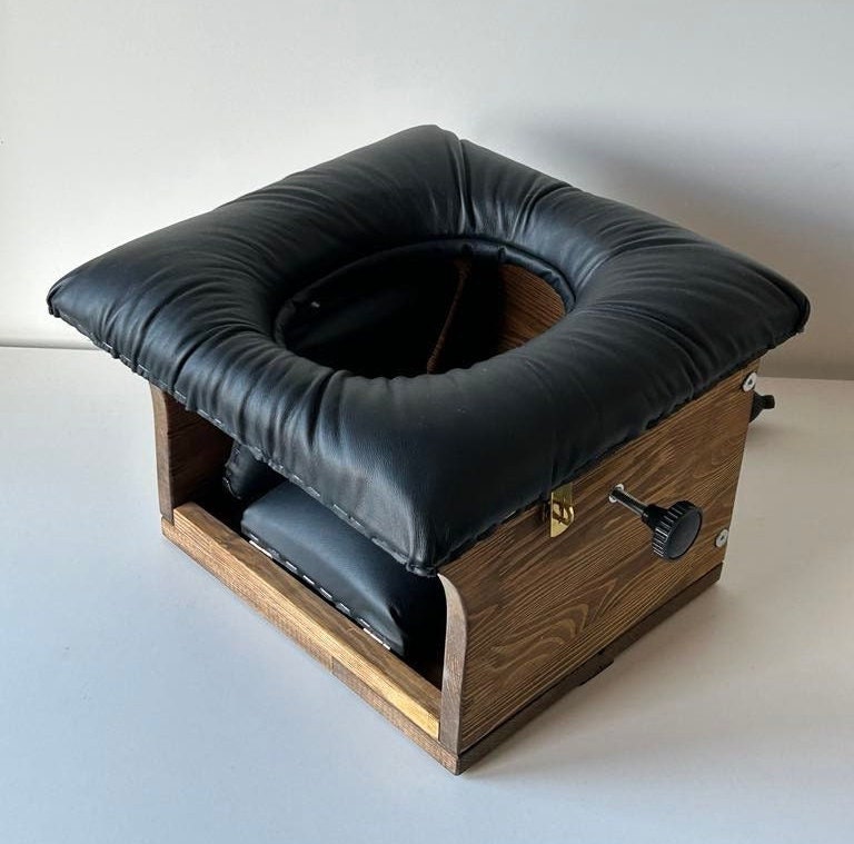 Smotherbox Queening Chair - Etsy