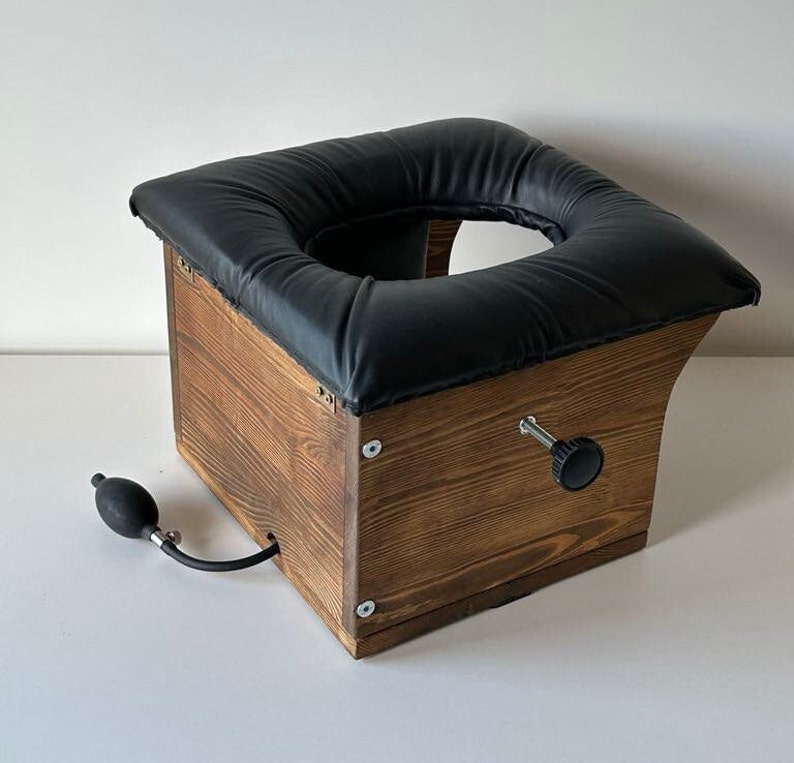 Smotherbox Queening Chair - Etsy