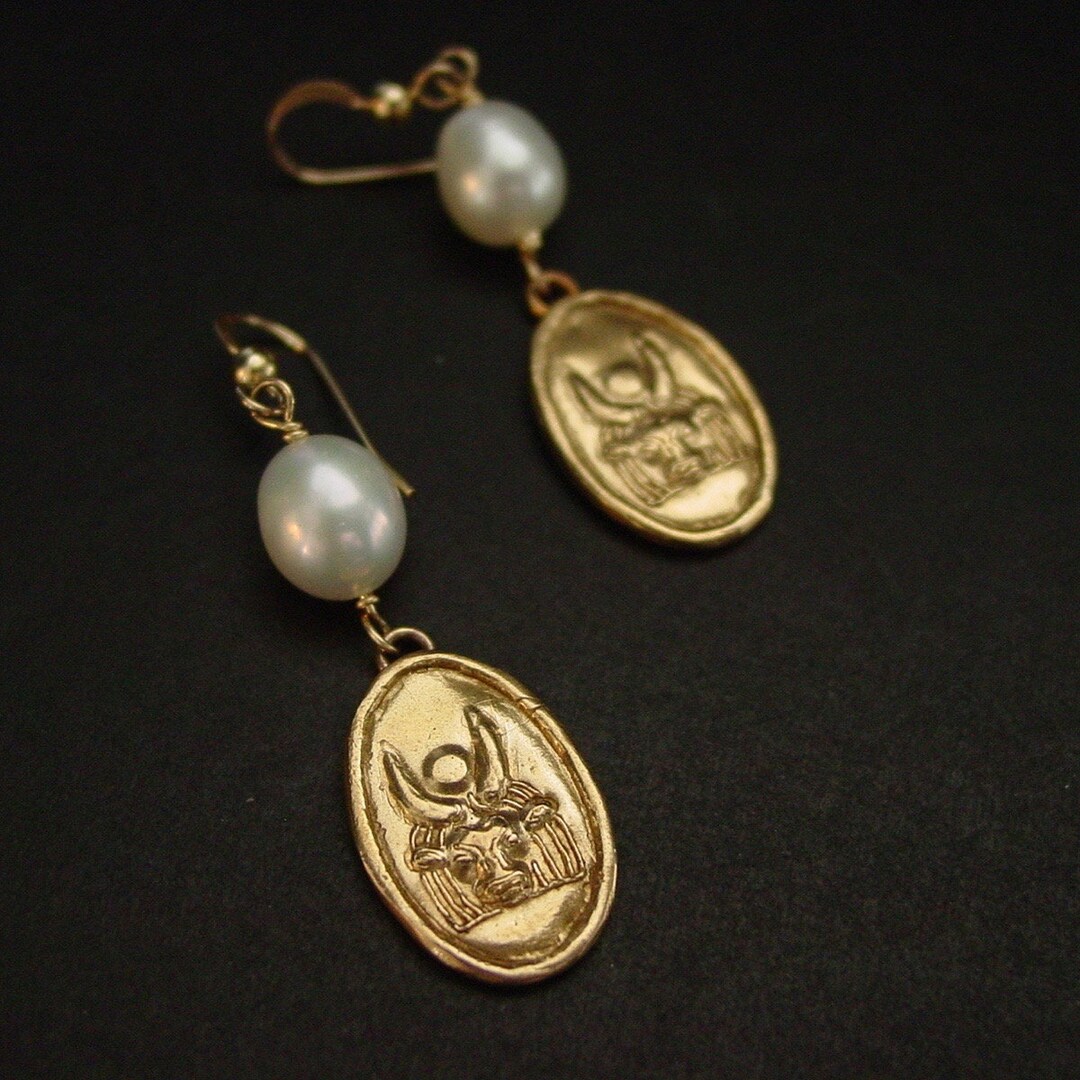 Hathor Ancient Egypt Goddess of Joy and Love Pearl Earrings: Hand ...