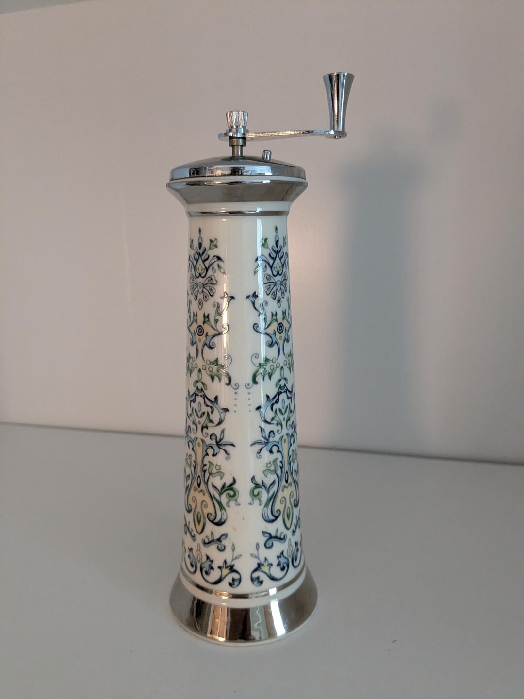 Lenox Capri Pepper Grinder Gorgeous Vintage and Desirable - Etsy