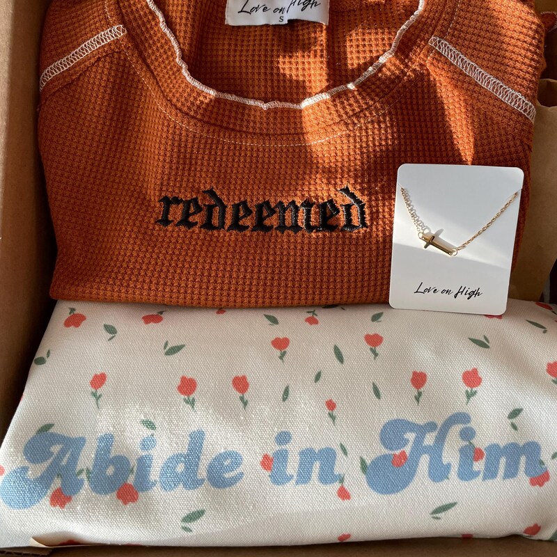 Christian Gifts - 60+ Gift Ideas for 2025