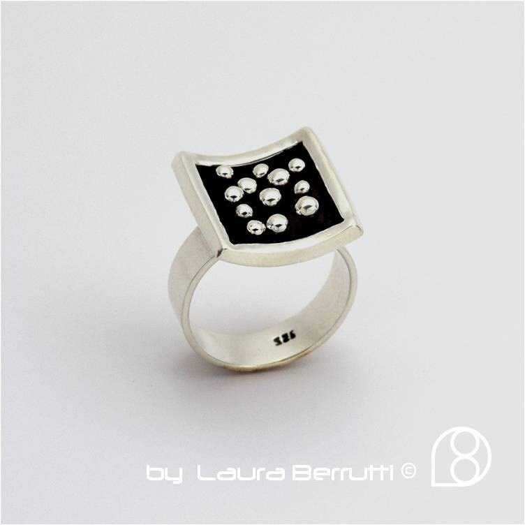 Sterling Ring With Pinheads in Oxidized Curve Square - Etsy