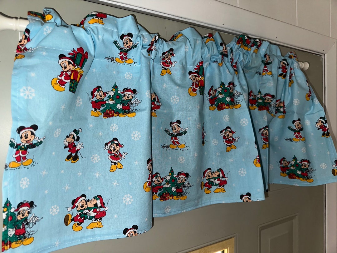Mickey and Minnie Mouse Christmas Winter Window Topper Curtain Valance ...