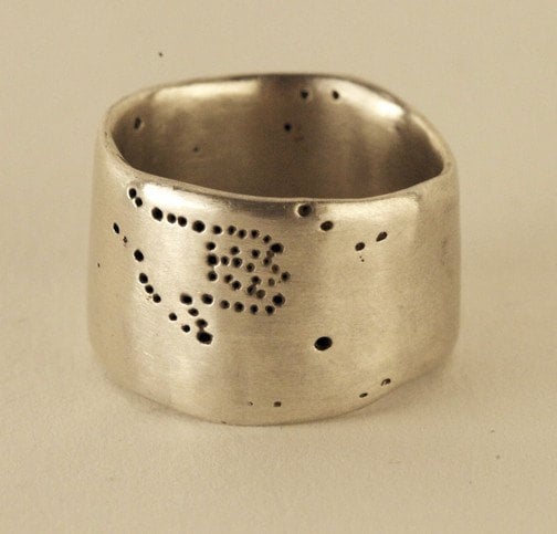 Helping Hand Ring - Etsy