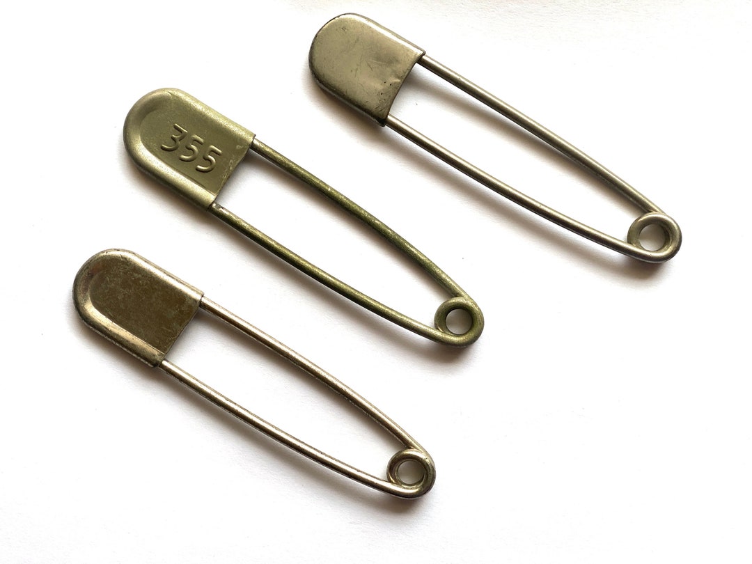 3 Vintage Large 5 Safety Pin Key Tag, Two Marked Risdon Hang Created ...