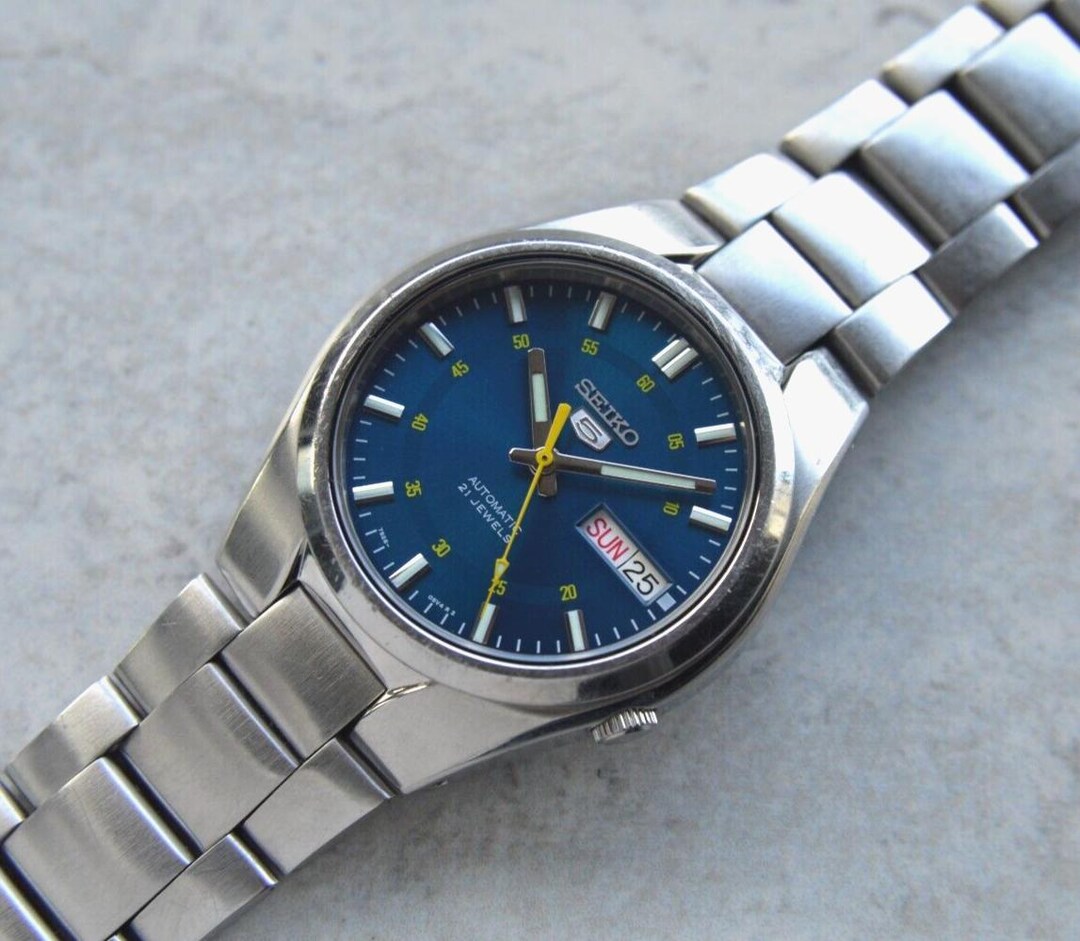 Seiko 5 SNK615 Blue Sunburst Dial Steel Day Date Automatic 7S26 ...