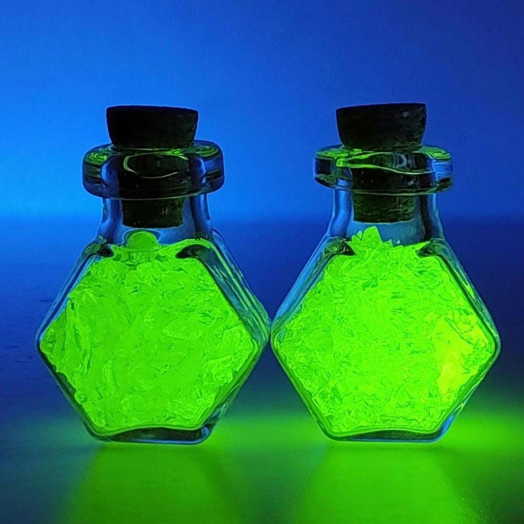 Pair of Hexagonal Bottles of Uranium Glass (2 per Pack) - UV Glow - Etsy UK