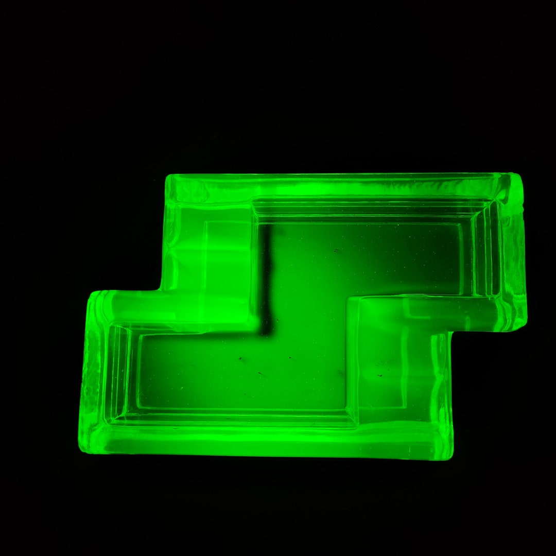 Geometric Tetris Block Uranium Glass Ashtray - Etsy