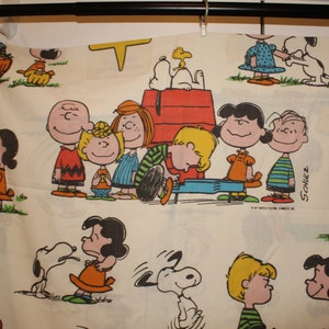 Snoopy Peanuts Gang Charlie Brown Twin Flat Sheet Speech Bubbles ...