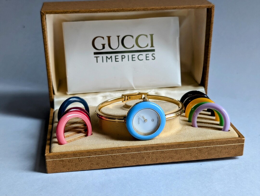 Vintage Gucci Bezel Watch 90s Change Bezel Gold Bracelet Bangle Watch ...