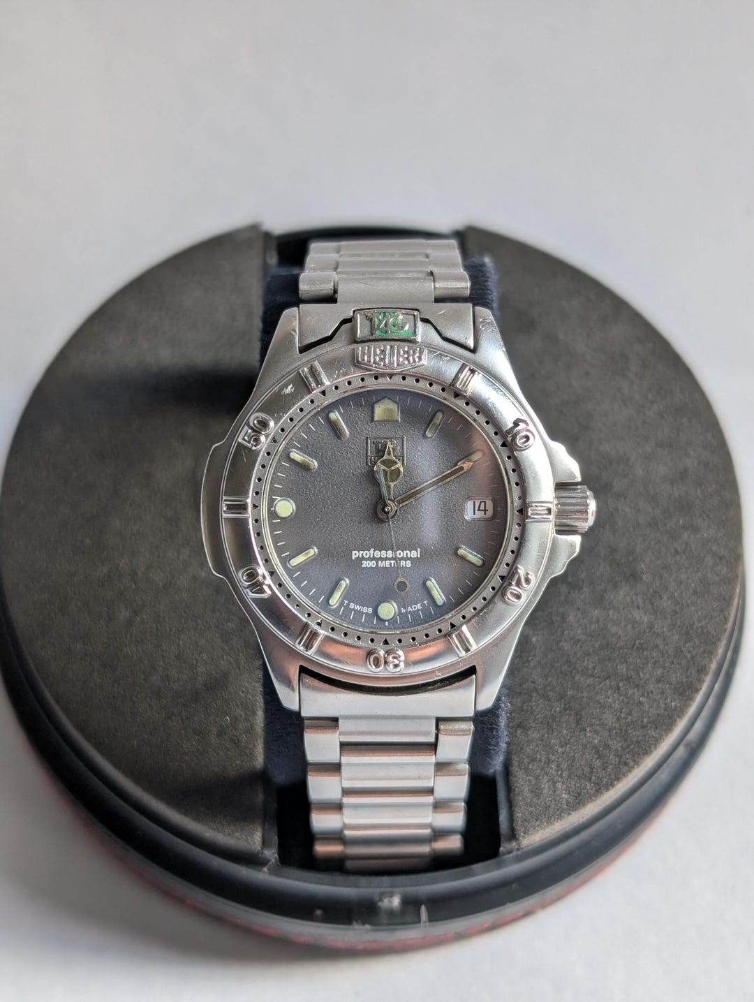 Tag Heuer Mens Watch Professional 200m 90s Steel Wristwatch Silver Dial ...