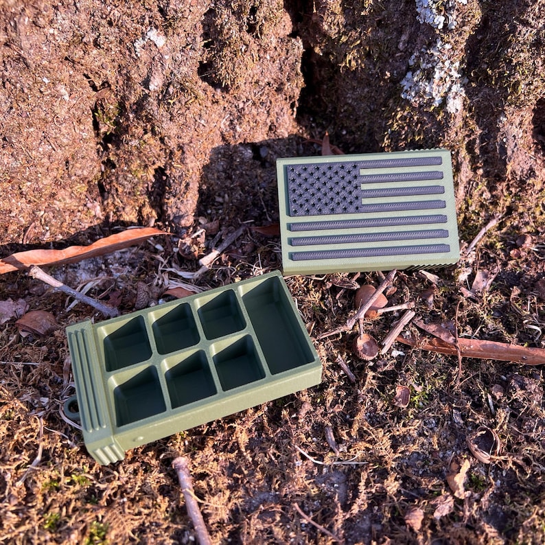 American Flag Pill Box - Tactical Pill Box - 1 to 8 Compartments ...
