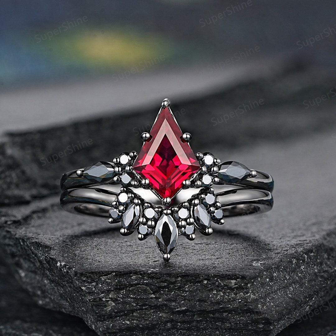 Kite Cut Vintage Ruby Wedding Ring Set, Vintage Moissanite Cluster ...