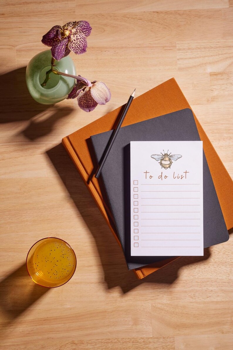 Vintage Bee To-do List: Rustic Honeybee Task Planner (printable PDF ...
