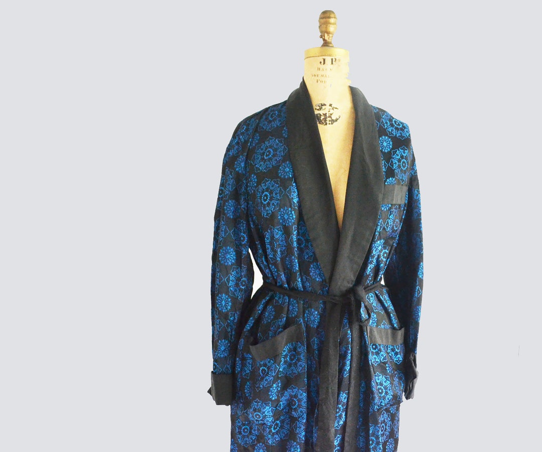 Vintage Mens Smoking Jacket by Majestic Size S - Etsy