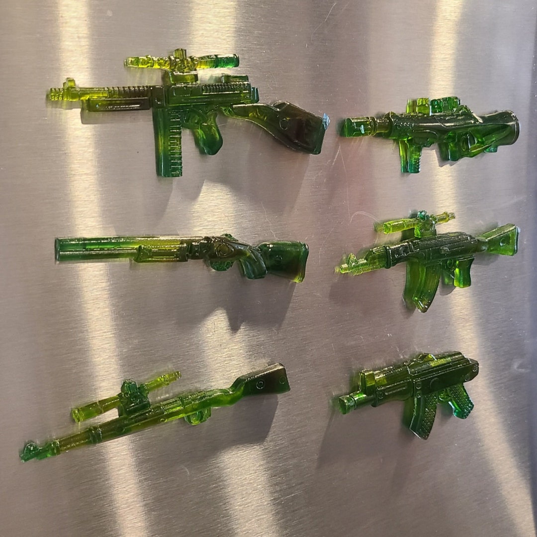 Set of 6 Miniature Machine Gun Magnets, Camo Style Epoxy Resin - Armed ...