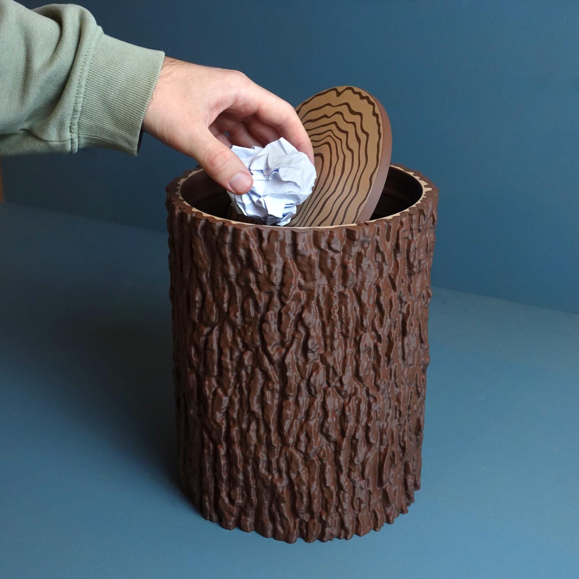 Alnus Glutinosa Tree Stump Trash Can: Rustic Cabin Decor With Swing Lid ...
