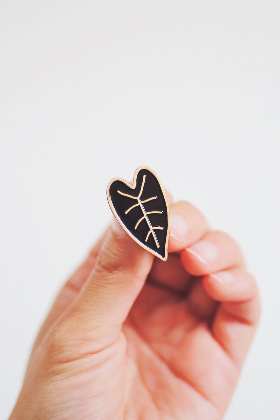 Heart Leaf Enamel Pin | Leaf Lapel Pin | Leaf Enamel Pin | Nature Pin ...