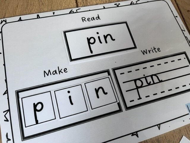 CVC Words/phonics/teaching Resource/letters and Sounds/eyfs/pre-school ...
