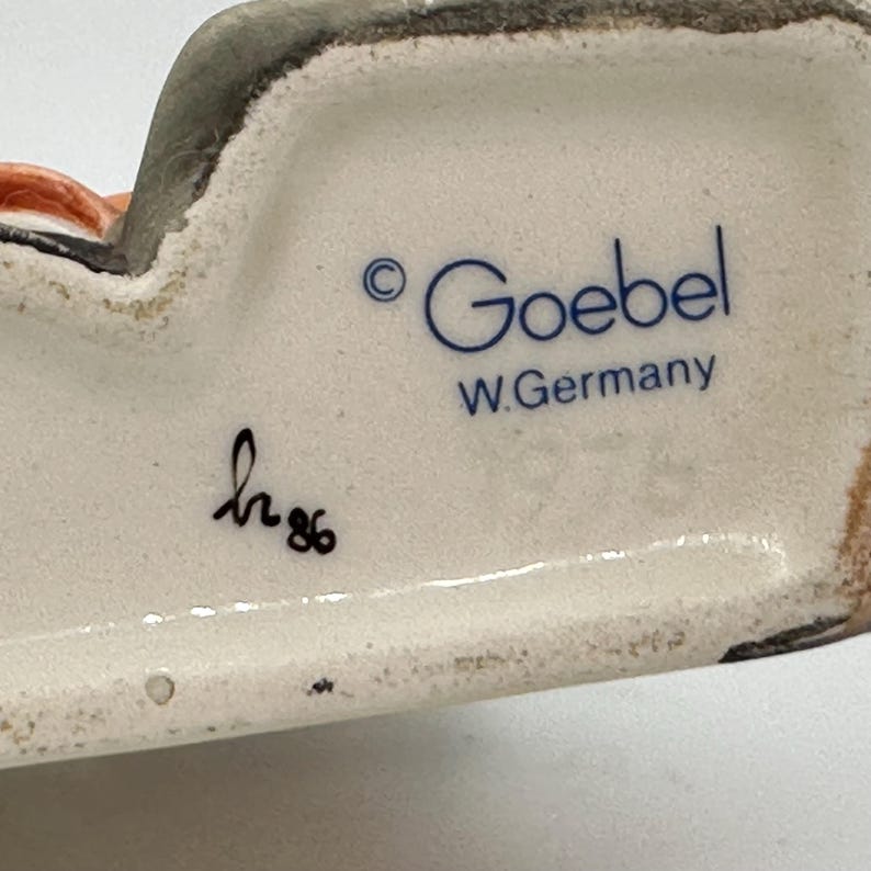 Goebel Hummel Figurines Retailer Sign Figurine Merry Wanderer Signed 86 ...