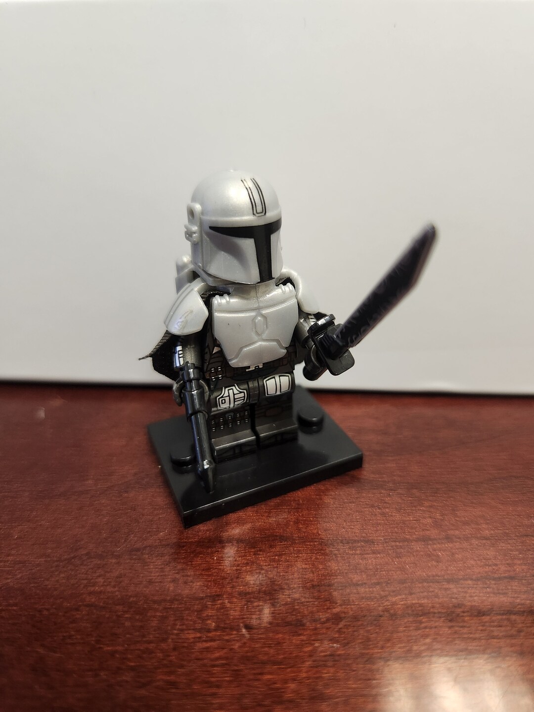 Din Djarin Mando Mandalorian Mini Figure - Etsy