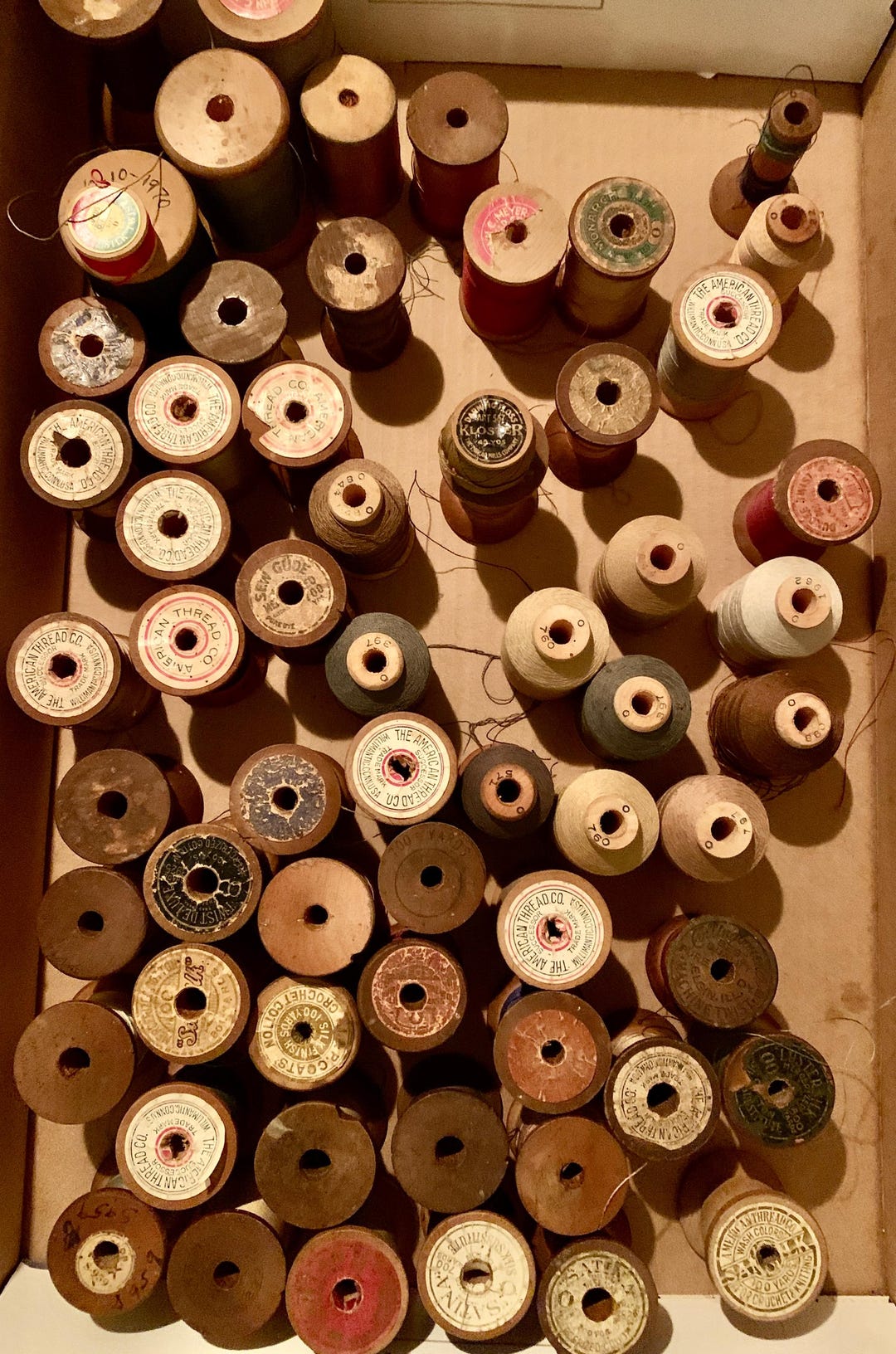 Antique Spools of Thread, Vintage Wooden Spools, Sewing, 60 Spools - Etsy