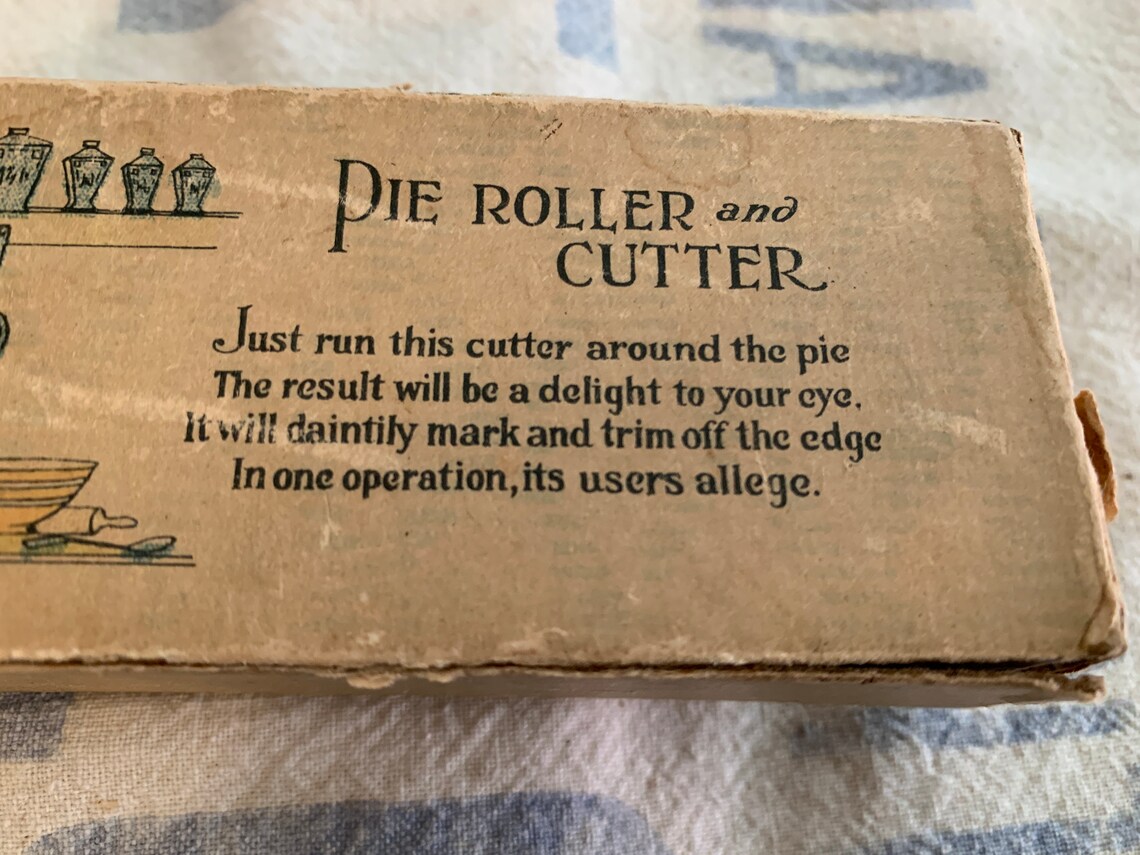 Vintage Pie Roller and Cutter Box, Old Kitchenware Box - Etsy