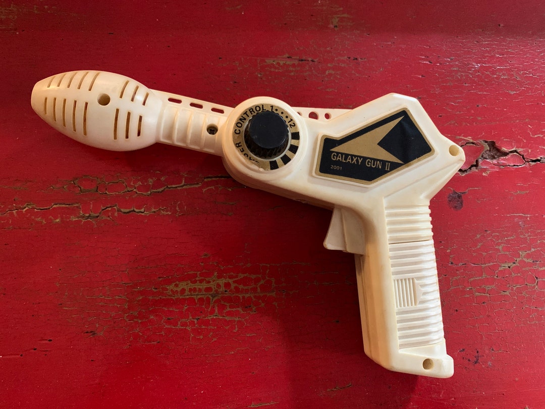 Vintage 1970's Galaxy Gun II 2001 Galaxy Series Toy, Lights Up, Sound ...