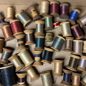 Antique Spools of Thread, Vintage Wooden Spools, Sewing, 60+ Spools - Etsy